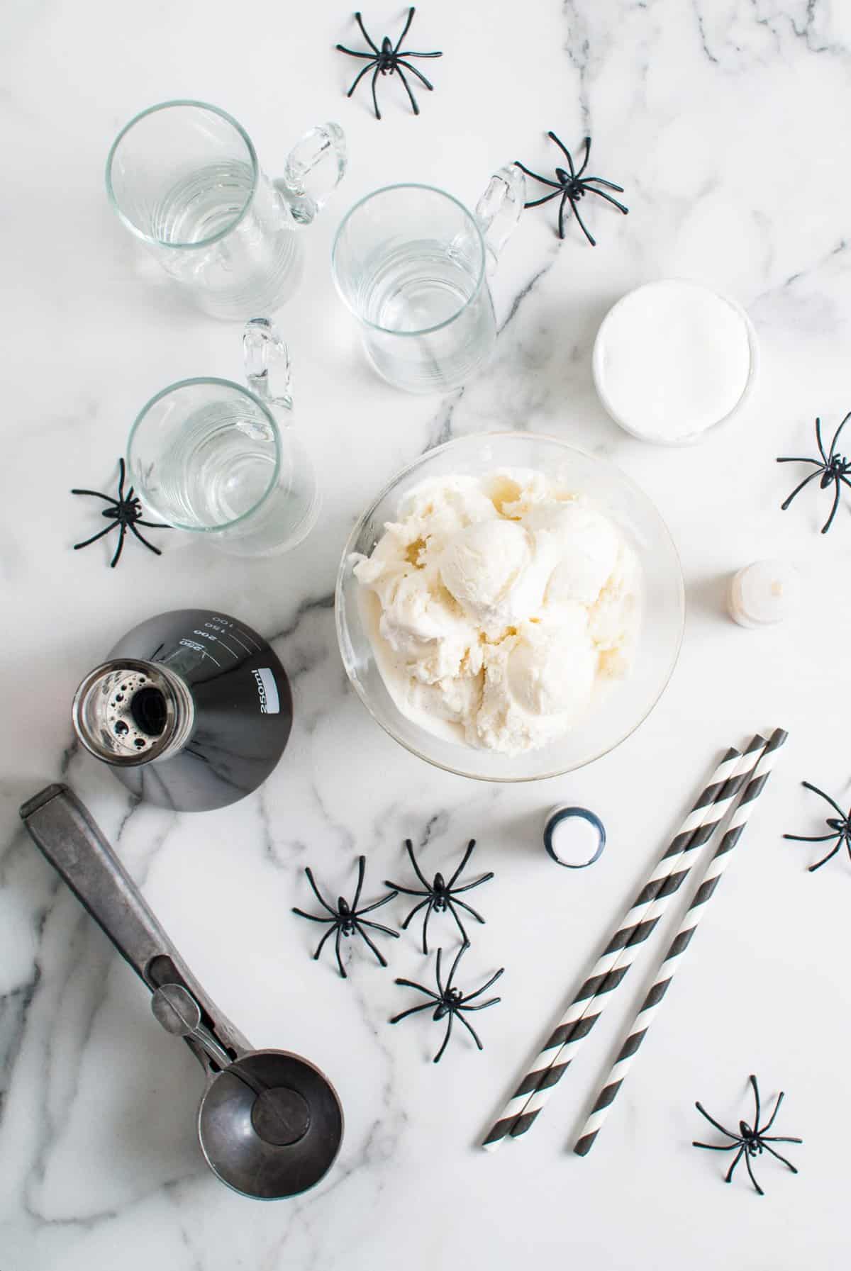Halloween Root Beer Floats - The Seaside Baker