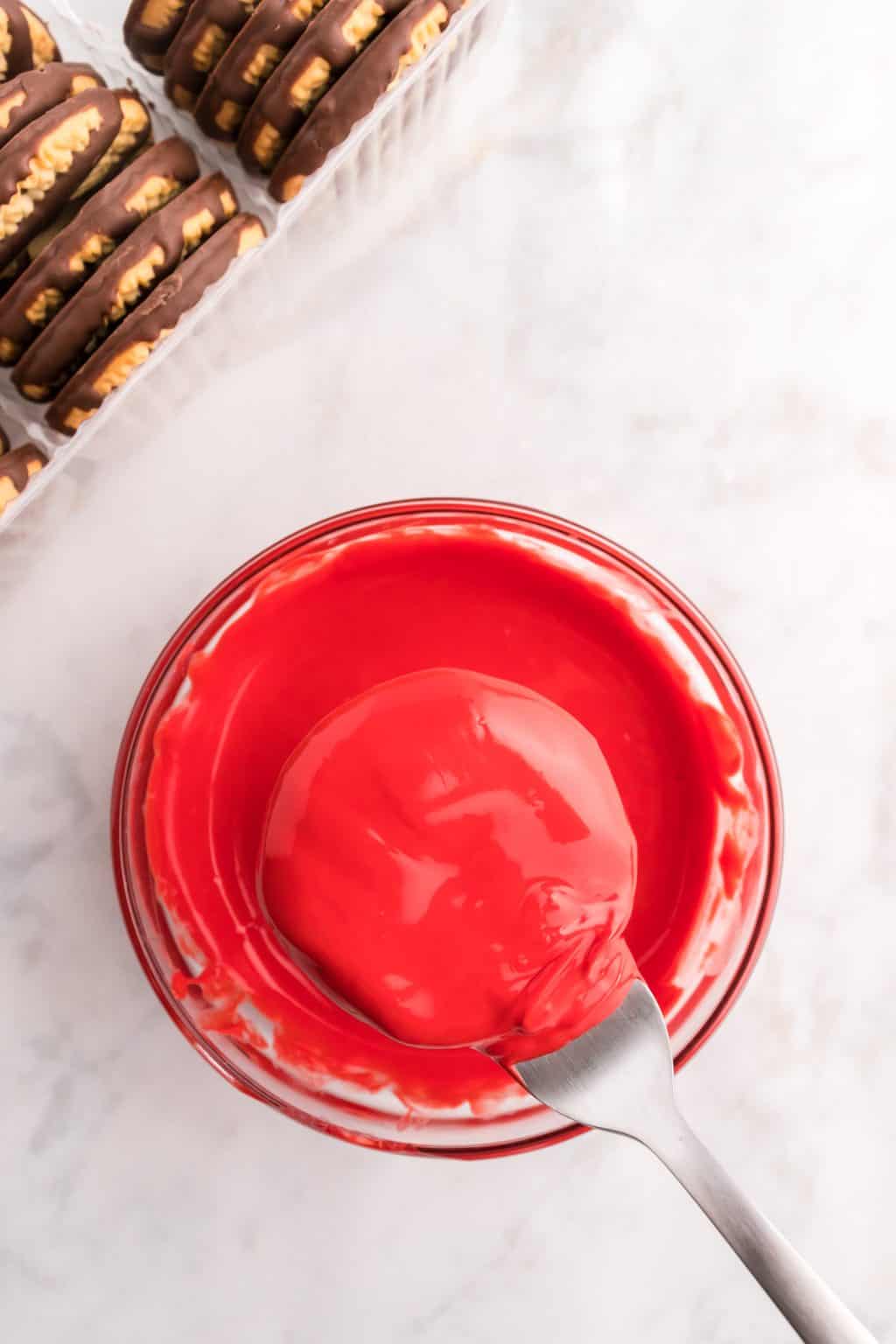No-Bake Fudge Stripe Christmas Wreath Cookies - The Seaside Baker