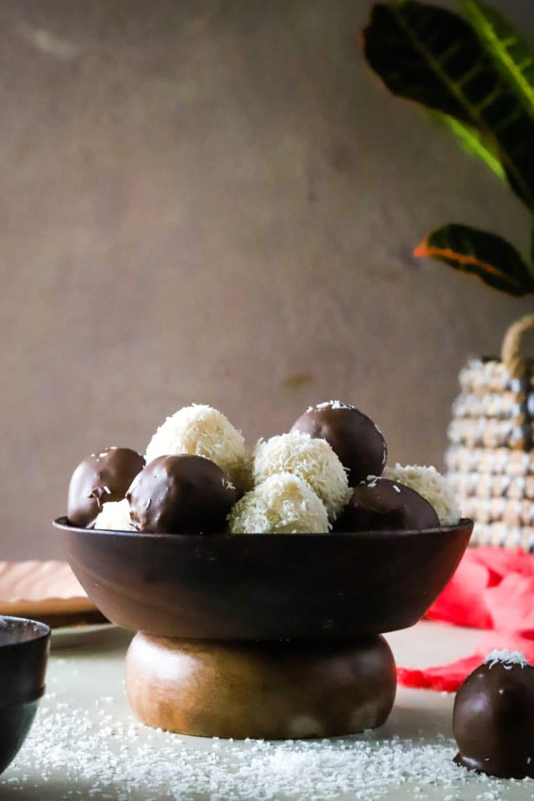 Coconut Balls Recipe - The Seaside Baker