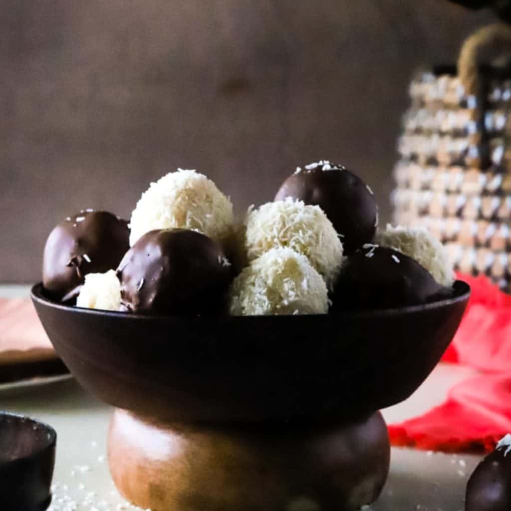 Coconut Balls Recipe - The Seaside Baker